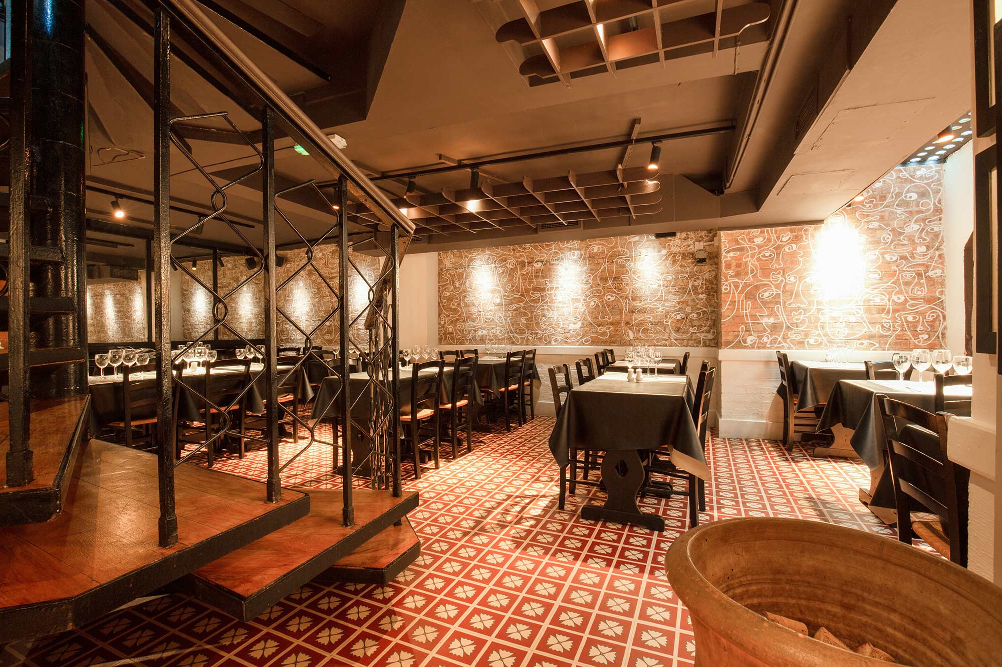 Restaurant in Shepherds Market Serving Traditional Tapas Spanish